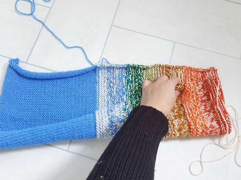 How To Make A Twiddlemuff - The Fated Knitter