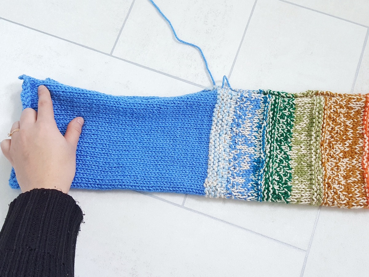 How To Make A Twiddlemuff - The Fated Knitter